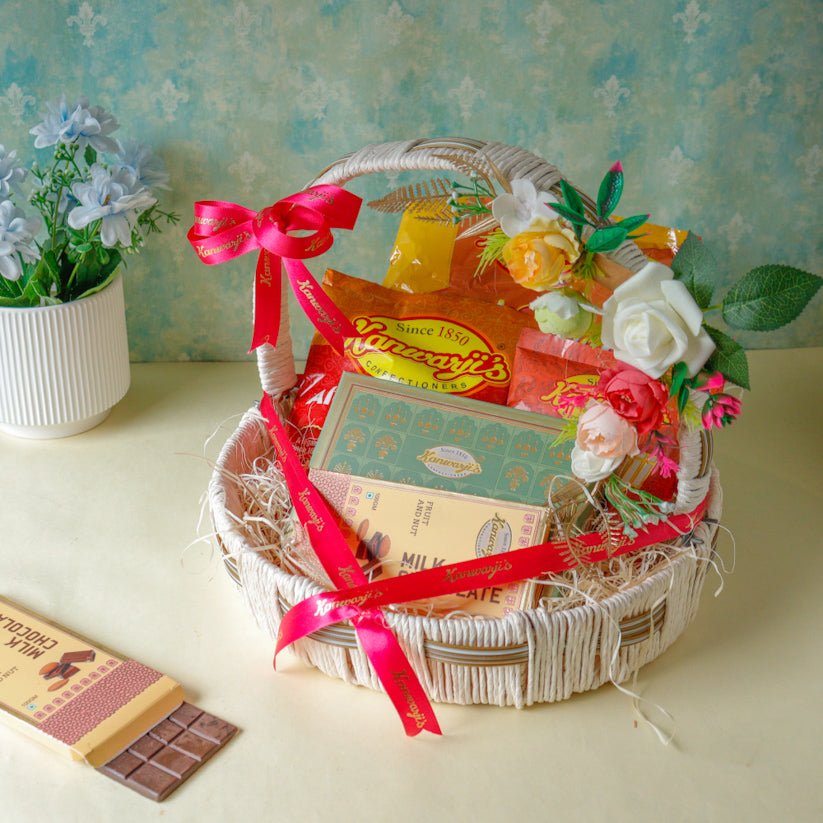 Dal Biji, Medium Lachha, Chana Burfi, Milk Chocolate, Jali Chips (Gift